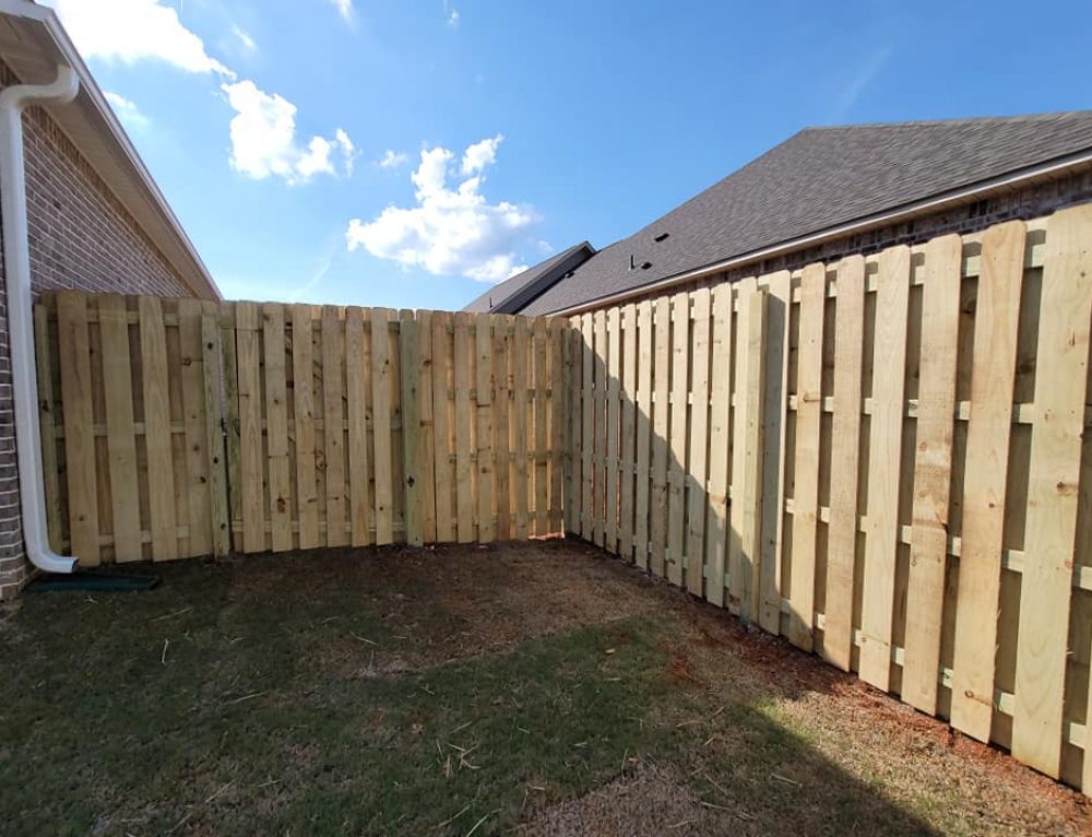 What Is a Cap and Trim Fence? | Huntsville Residential Fencing